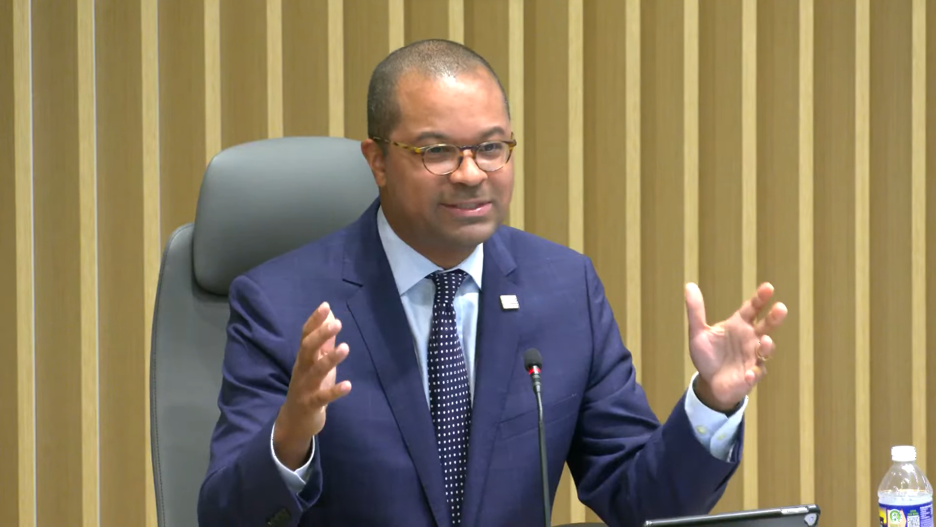 FCC votes to adopt new rules tackling digital discrimination ...